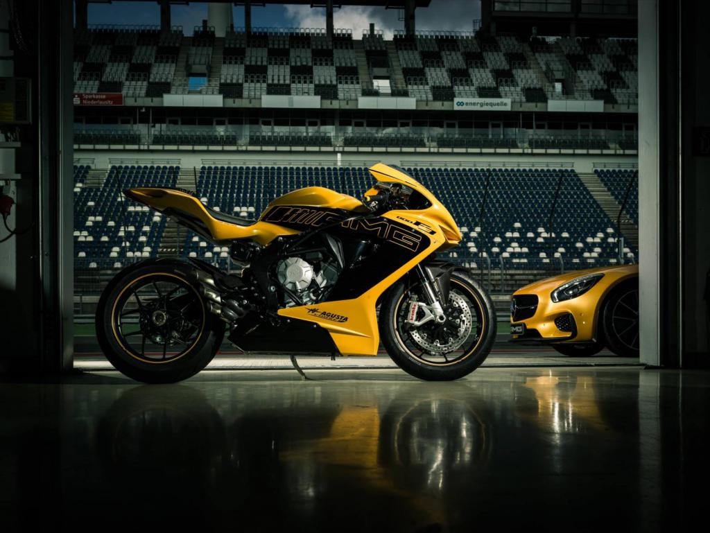 Mercedes y MV Agusta celebran su asociación | Revista de coches,